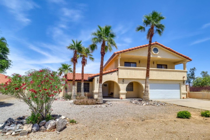 Spacious Pet Friendly Casita With Incredible Views - Laughlin, NV