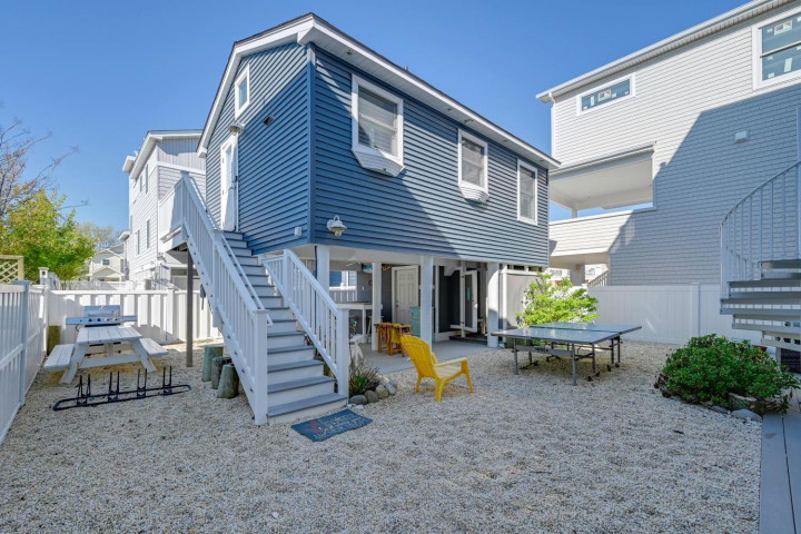 Walk To Bay Village, Beaches & More! Cozy Cottage - Beach Haven, NJ
