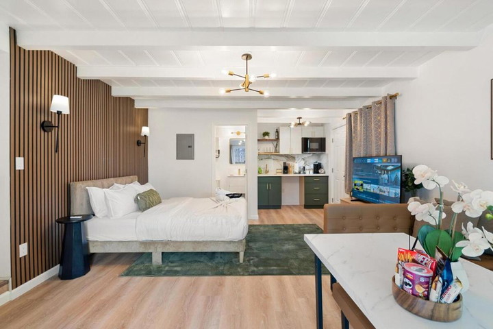 Bright Modern Pacifica Studio With Private Backyard Near Beaches & Sfo - Pacífica, CA