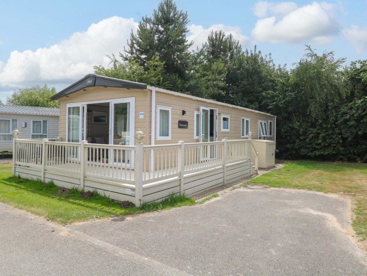 17 Castle Walk - Beccles