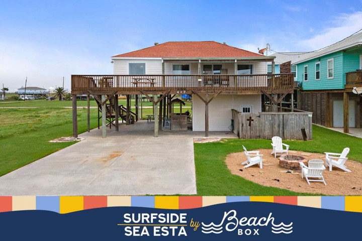 Beach Home With Game Room, Tiki Bar And Fire Pit - Surfside Beach, TX