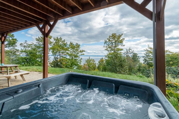 4br Spa, Sauna, View, Billiards Lower Unit - Baie-Saint-Paul
