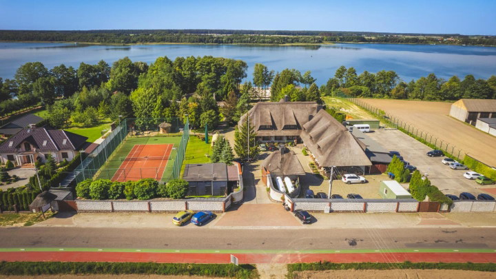 Dom Wypoczynkowy "Pod Strzechą" W Giewartowie - Poland