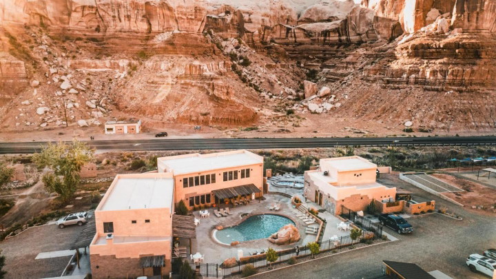 Bluff Dwellings Resort - Utah