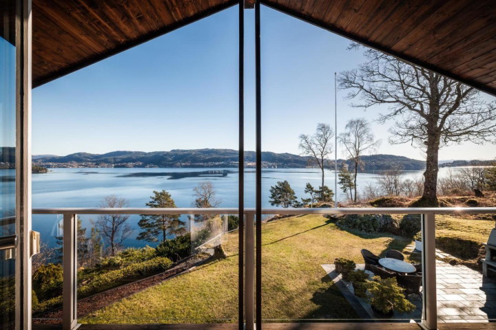 Villa Arboretet - Seaside Villa With Private Pool & Infrared Sauna In The Heart Of Arboretet, Bergen - Bergen, Norway