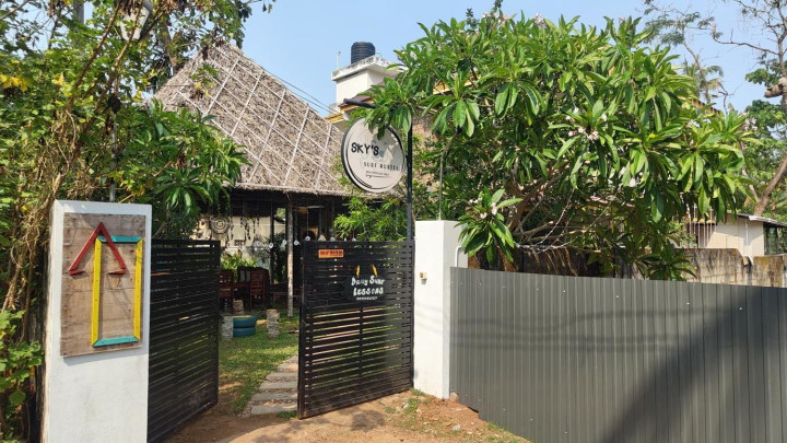 Sky's Surf Hostel - Varkala