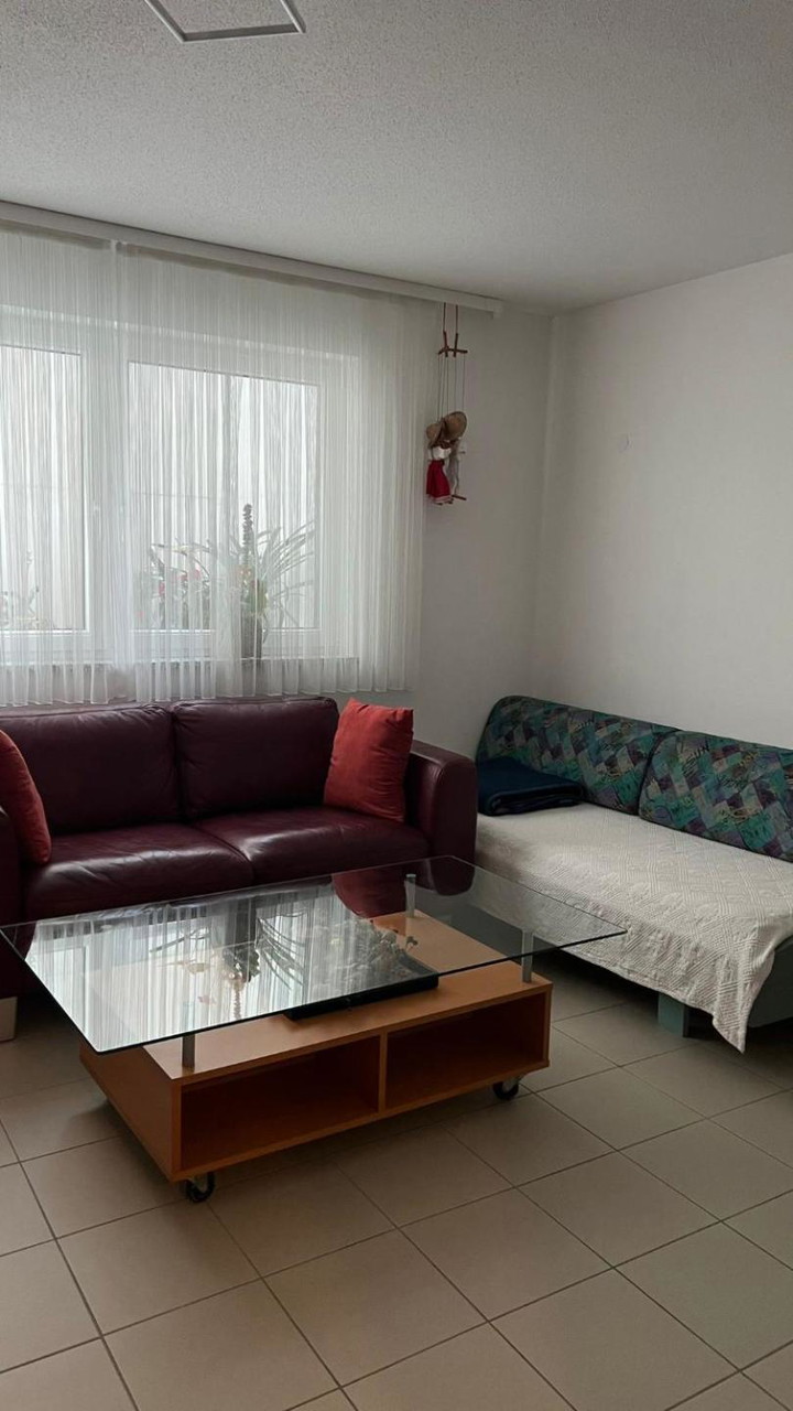 Zimmer Mit Eigenem Bad Und Küche In Reihenhaus - Múnich