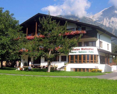Pension Wallnöfer - Lermoos