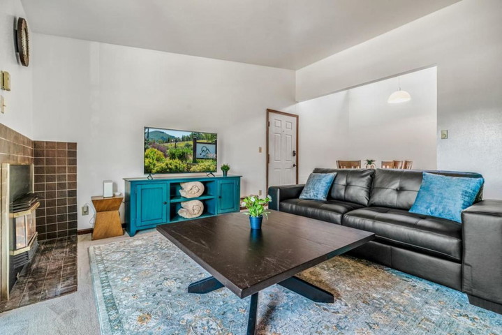 Modern Vacation Condo Across From Beaver Creek Ski - Beaver Creek, CO