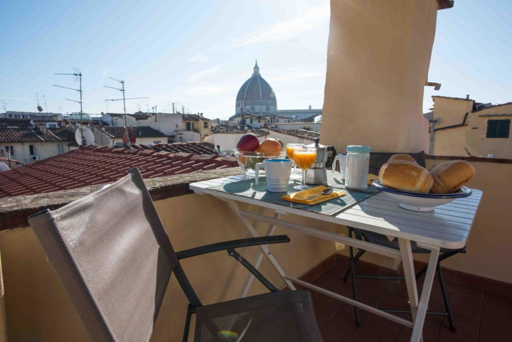A Refuge With A Terrace Overlooking The Duomo - Firenze