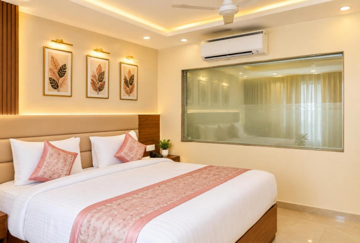 Hotel Capitol Stay At New Delhi Airport - New Delhi