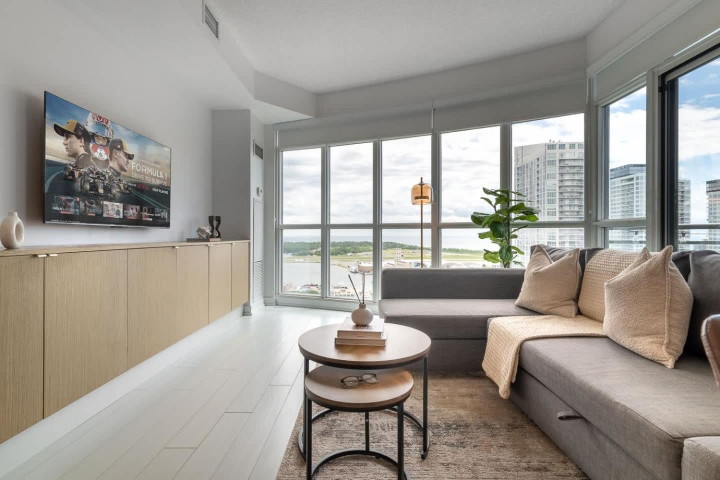 Family Haven By Rogers Centre Parking Sleeps 8 - Toronto, ON