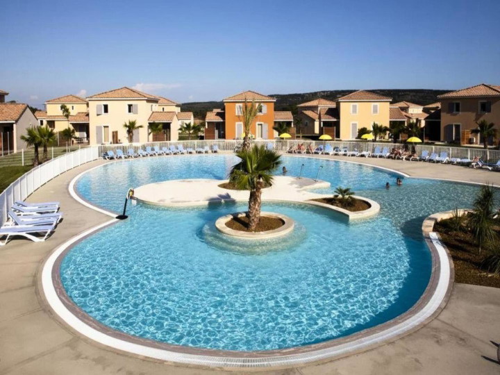French Villa With Shared Pool - Juvignac