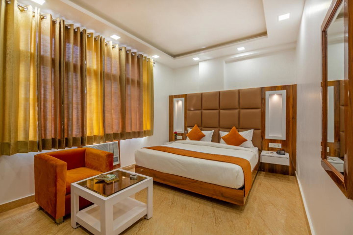 Hotel Rahul Palace By Golden Tree At Karol Bagh - 