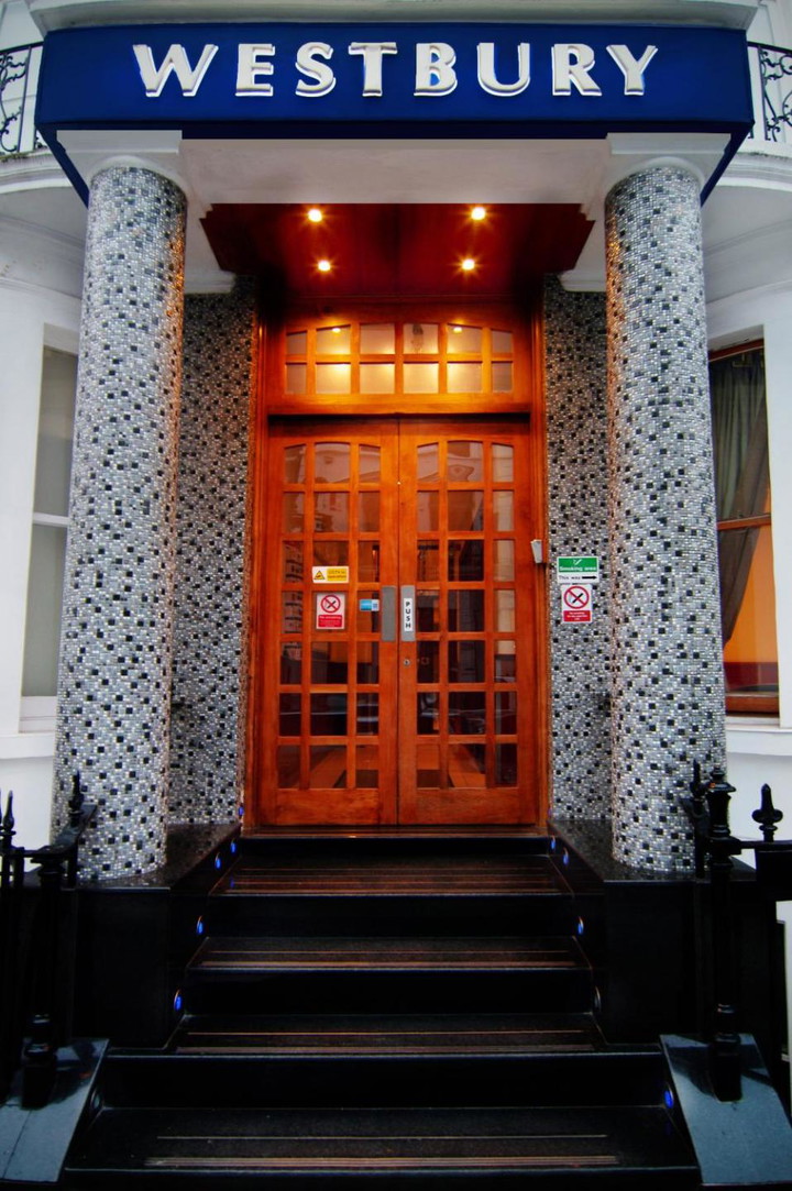 Westbury Hotel - Edgware