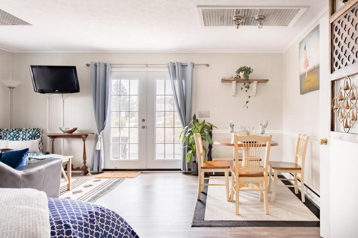 Walk To Main Street Hvl & Trail - Cozy Studio Retreat - Hendersonville, NC