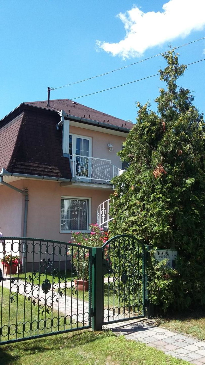 Fődi Apartman - Hungary