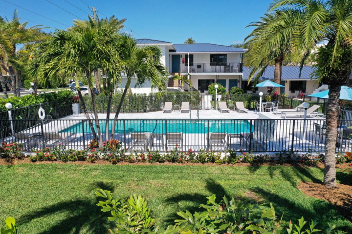 Tropic Isle Beach Resort - Boca Raton