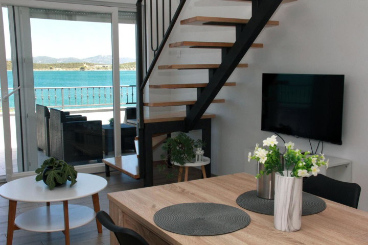 Apartmani ŠAra - Murter