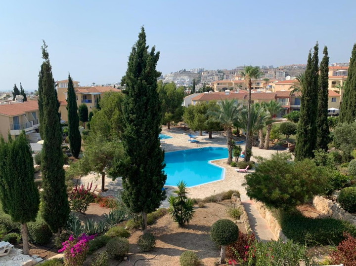 Regina Gardens - Spacious 3 Bed, 2 Bath Maisonette - Paphos