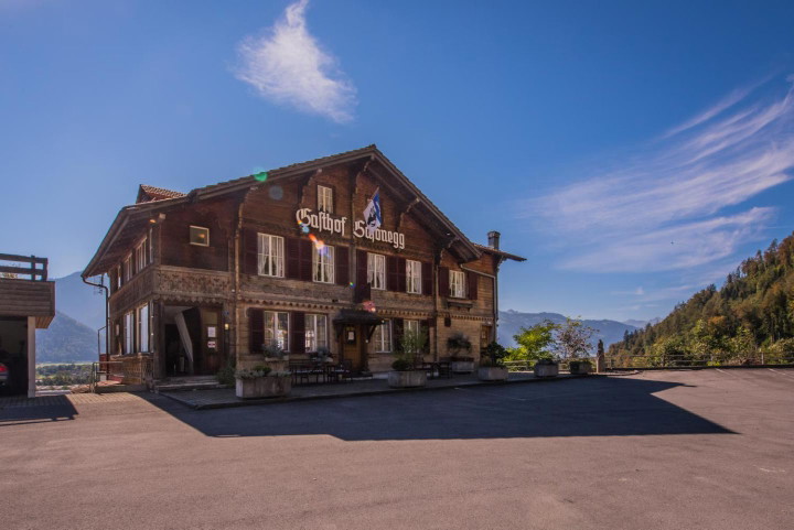 Gasthof Schoenegg B&b - Wilderswil