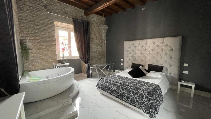 Rhome Luxury Suite - Rome