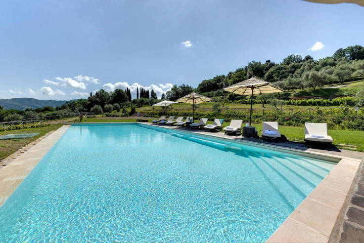 Amore Rentals - Villa Bellaflore - Radda in Chianti