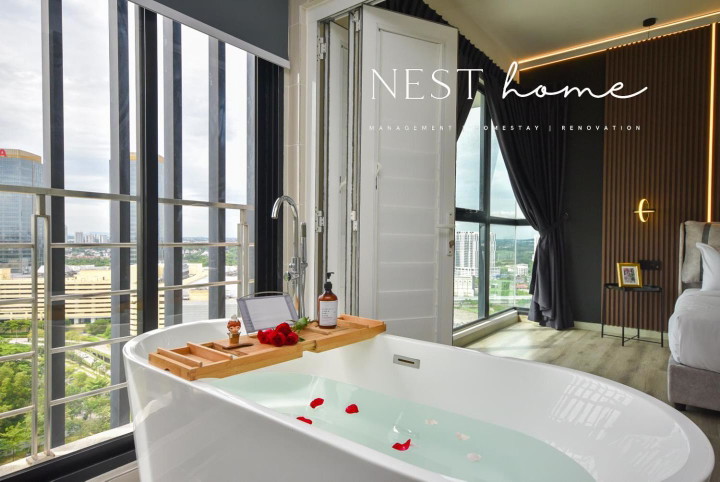 Midvalley Southkey Mosaic Suite By Nest Home - Sembawang
