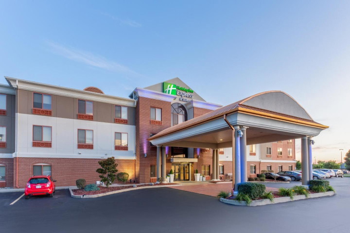 Holiday Inn Express & Suites O'fallon-shiloh By Ihg - Belleville, IL