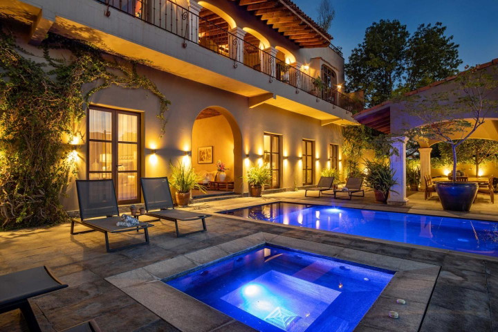 Casa Faroles, Designer 7br Villa With Pool, Jacuzzi & Full Staff - Querétaro