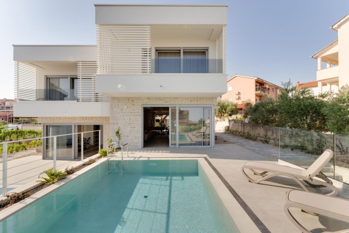 Luxury Semi Detached Villa Smokva 2 - Near Center And Sea - By Traveler Tourist Agency Krk - Krk