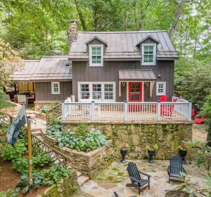 Stay Foxy Cottage, Mirror Lake Highlands, Nc - Highlands, NC