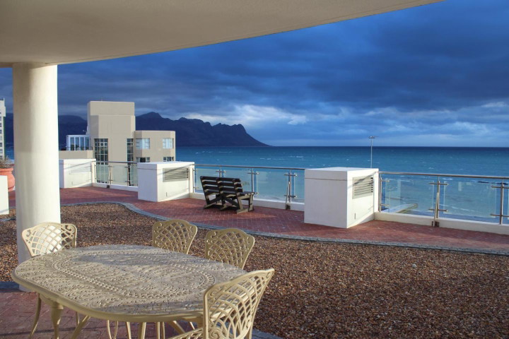 Hibernian Towers 505 - Somerset West