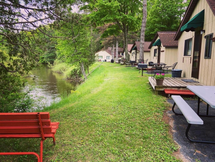 Betsie Riverside Resort - Frankfort, MI