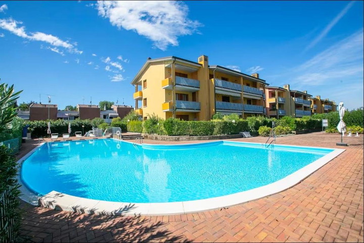 Garden Residence Appartamento Con Terrazzo E Piscina - Desenzano del Garda