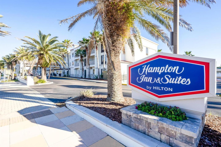 Hampton Inn & Suites St. Augustine-vilano Beach - St. Augustine, FL