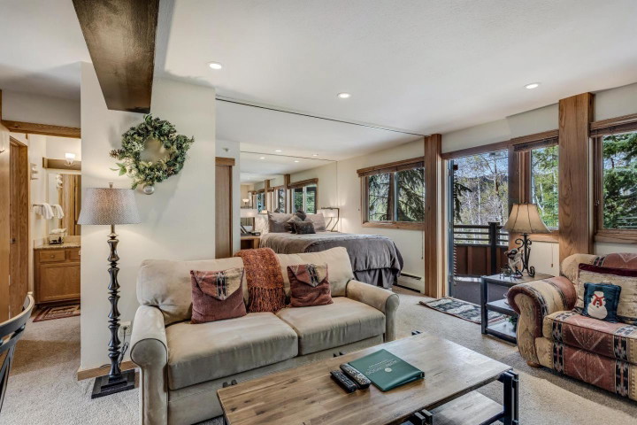 Laurelwood Condominiums 109 - Snowmass Village, CO