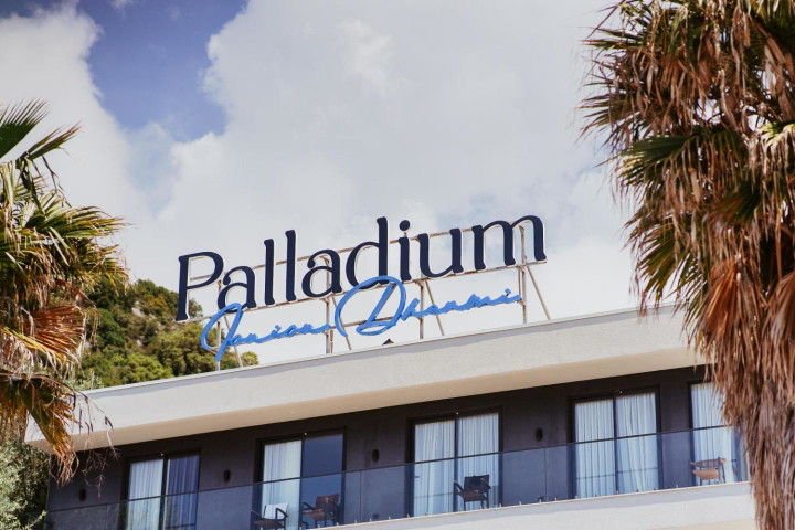 Palladium Beach Resort- Luxury Leading Hotels, Private Beach Included - Dhërmi