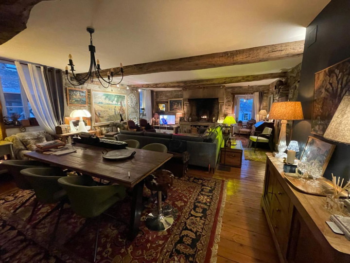 Appartement De 1634 Avec Balcon Au Sud Sur Jardin En Plein Cœur Historique - Plougrescant