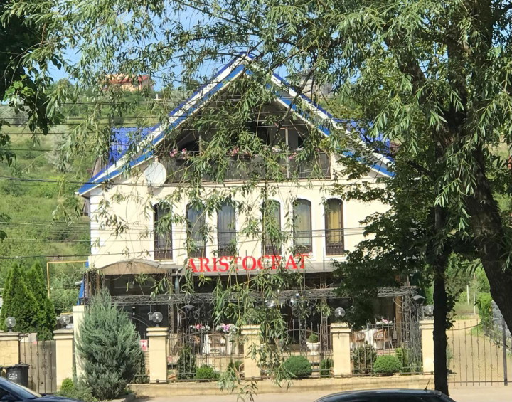 Pensiunea Aristocrat - Valea Lupului