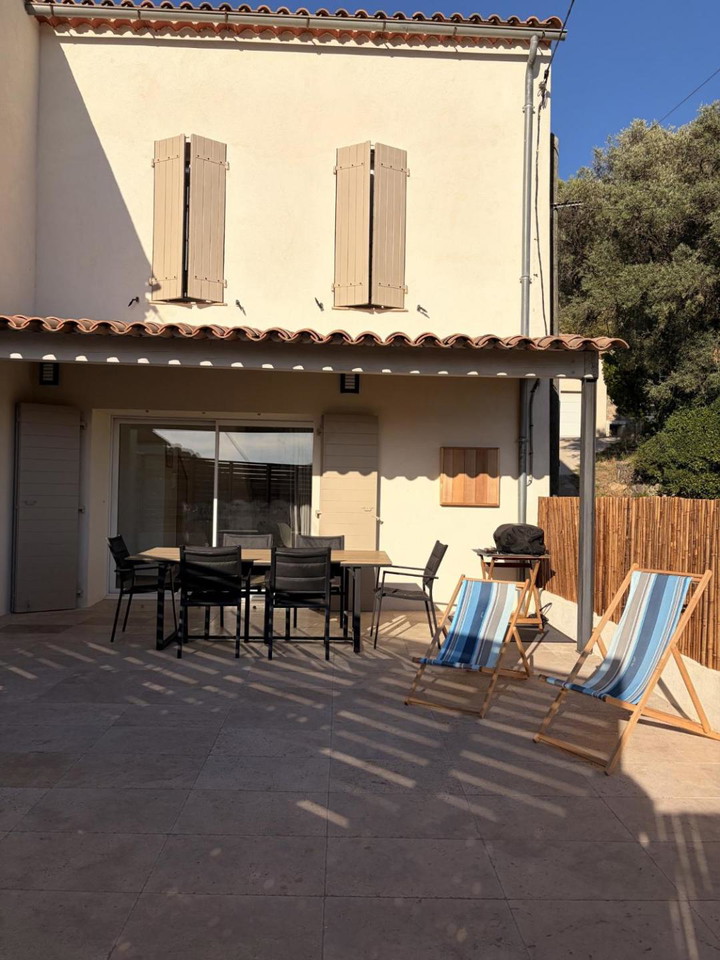 Petite Maison Dans La Colline à 2kms De La Mer - Presqu'île de Giens