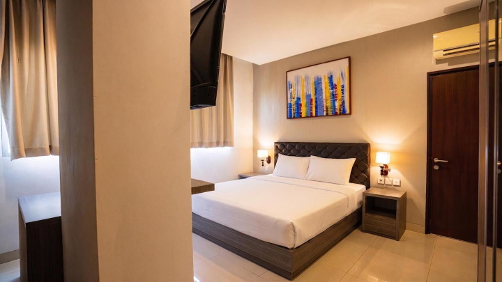 Pillo Gold At Mgold Tower Apartment - Bekasi