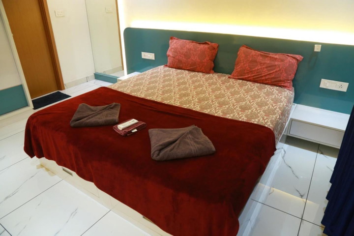The Crownstone Apartment - Kerala