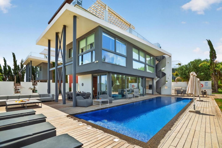 Azzura Seafront Villa - Famagusta