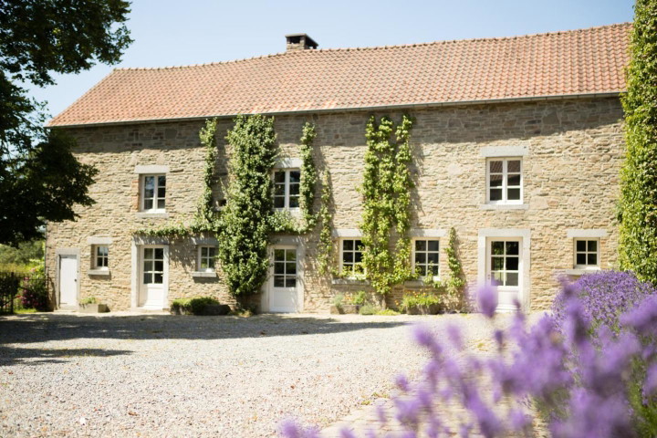 Ferme De L'airbois - Gites 12pers Et 14pers - Dinant