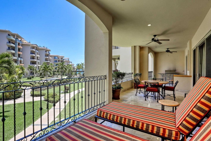 Villa La Estancia Condo: Pools, Hot Tub, & Balcony - Cabo San Lucas