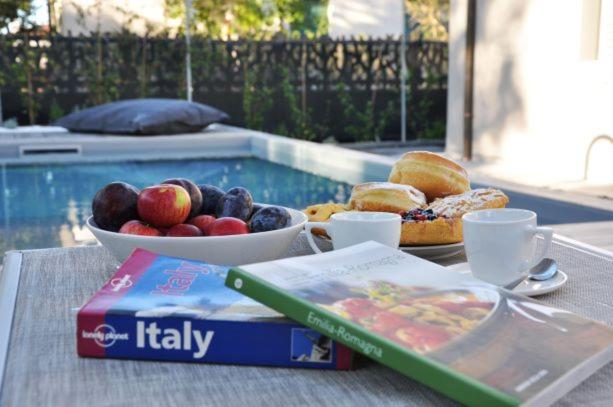 Luxury Apartments Cervia, 2 Apartments With 1 Swimming Pool - Cervia