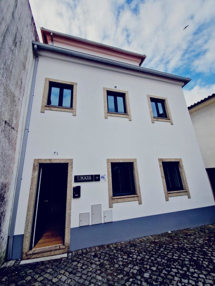 Tukaza Guesthouse - Portugal