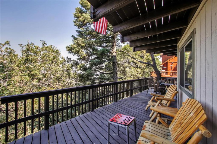 Family Cabin W/ Game Room Near Hiking + Skiing! - San Bernardino, CA