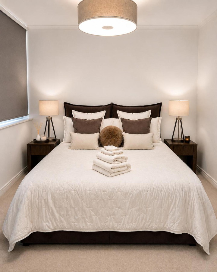 Luxury Central Solihull Apt - King Bed, Sofa Bed & 2 Parking Spaces - Solihull